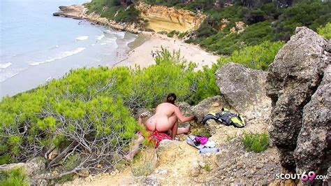 Joggande Mogen Kvinna Charlotte Förförd Till Strandsex Av Främling