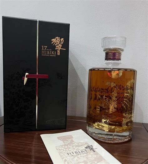 響 HIBIKI 17年 四季花鳥回收 日本威士忌回收 高價回收 響17年限量版威士忌回收 鳳凰 白鷺 花鳥回收 嘢食 嘢飲 酒精飲料