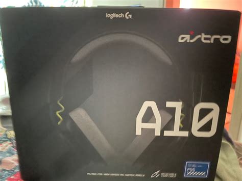 Logitech A10 Headphones 音響器材 頭戴式 罩耳式耳機 Carousell