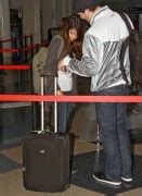 Selena Gomez Lax Airport Jan Not Hq Hq Adds Phun Org Forum