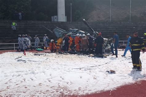 មនុស្ស ១០នាក់ស្លាប់ ក្នុងហេតុការណ៍ឧទ្ធម្ភាគចក្រយោធាបុកគ្នានៅម៉ាឡេស៊ី Ams Central