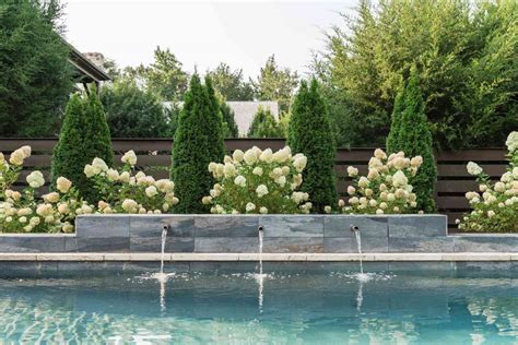 Pool Flower Bed Ideas