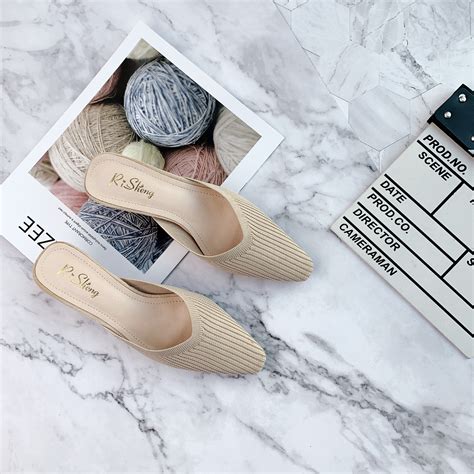 Baotou တစ်ဝက် ဖိနပ် အမျိုးသမီး 2020 ဒီဇိုင်းသစ် နွေဦးရာသီ Waichuan ထိပ်ချွန် အတူကြမ်းတမ်း ဇကာ