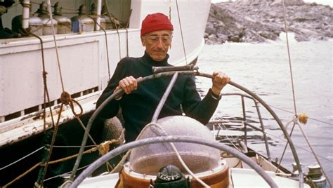 Jacques Yves Cousteau Dit Commandant Cousteau Fils De Daniel Cousteau