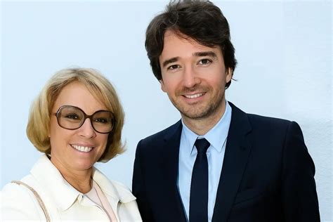 Anne Dewavrin Discrétion Et Héritage Dune Matriarche De Lombre