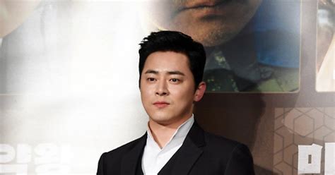 [포토] 조정석 완벽한 슈트핏