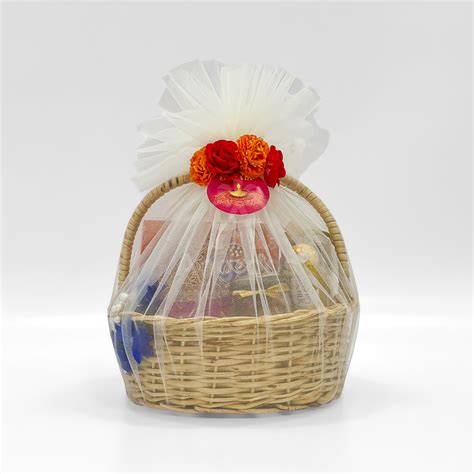 Buy Diwali T Basket With Boondi Laddoo And Dry Fruits