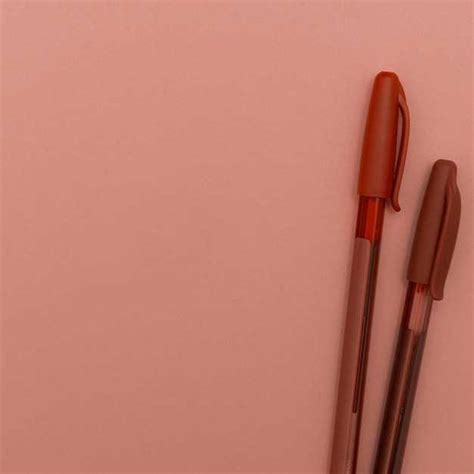 Карандаши для губ Вивьен Сабо обаяние естественной красоты