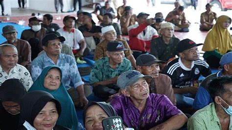 Pemkab Sambas Prioritaskan Akses Jalan Id