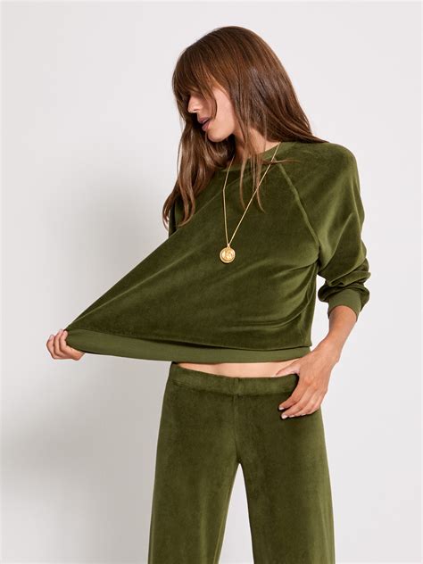 Samos Sweatshirt In Velour Suzie Kondi