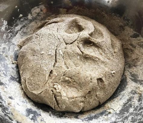 Рецепт Хлеб пшенично ржаной домашний на пшеничной закваске