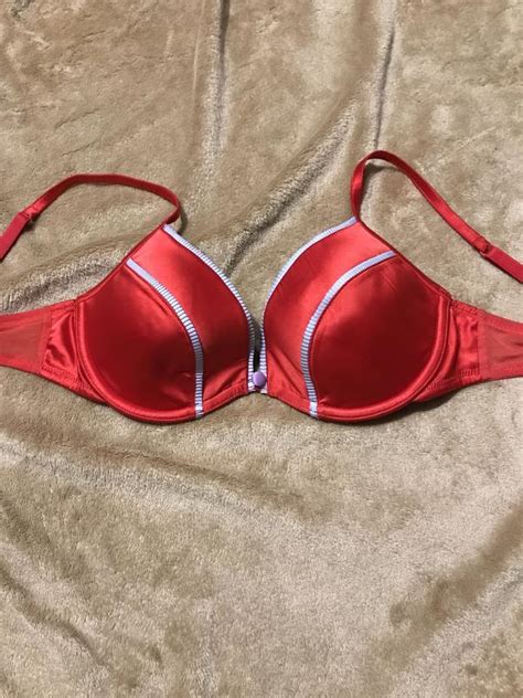 Бюстгалтер — ціна 280 грн у каталозі Бюстгальтери Купити жіночі речі за доступною ціною на Шафі