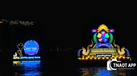 ប្រទីបតាមក្រសួង ស្ថាប័នរដ្ឋ និងឯកជន បានបណ្ដែតខ្លួននៅលើផ្ទៃទន្លេ