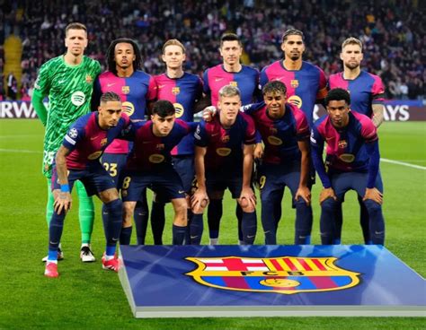 ‎هواداران بارسا بارسلونا‎ ‎ خاوی میگل امشب بارسا با همون ترکیب بازی مقابل بنفیکا به میدان