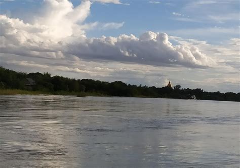 ညောင်ဦးမြို့နယ်တွင် ဧရာဝတီမြစ်ရေ စိုးရိမ်ရေမှတ် ၂၁၂၀ စင်တီမီတာ အထက် ၂၃