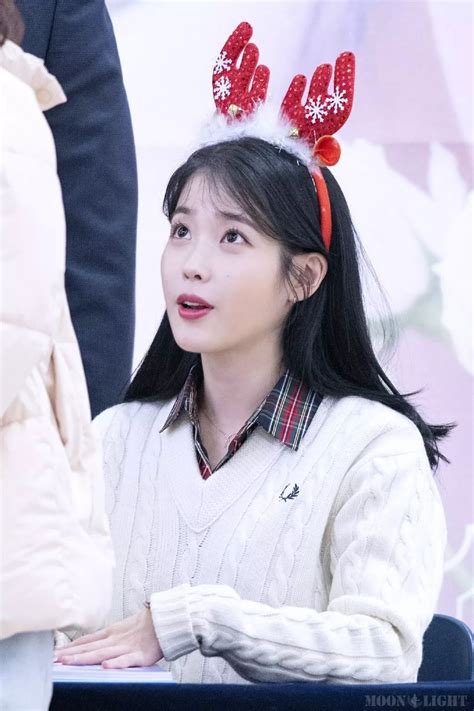 跟着iu云出游一趟，学会了同款萌系少女穿搭毛衣