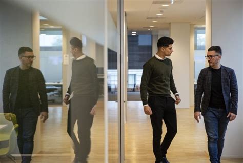 Delegate And Iss An Optimal Workplace Using Iot Data Microsoft