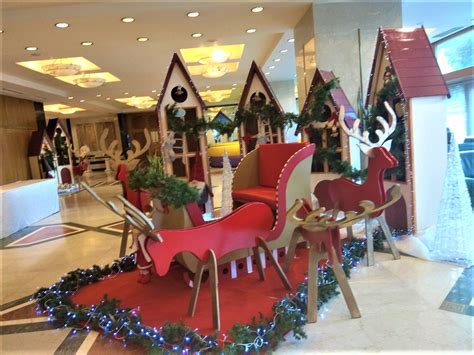 Κόκκινα ελαφάκια διακόσμησης Δελφινάκια