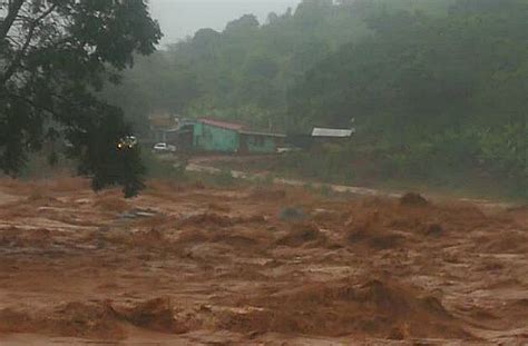 Massive And Horrifying Cyclone Idai Is Feared To Have Killed More