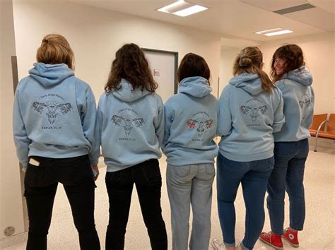 Isabelle Derrendinger On Linkedin La Team Esf Vous Attend Sur Le Parvis De La Maternité 👍 Prêts