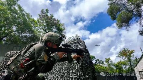 驻香港部队组织联合巡逻军事频道中华网