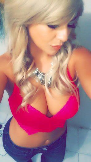 Intentional Cleavage Porn Pic Eporner