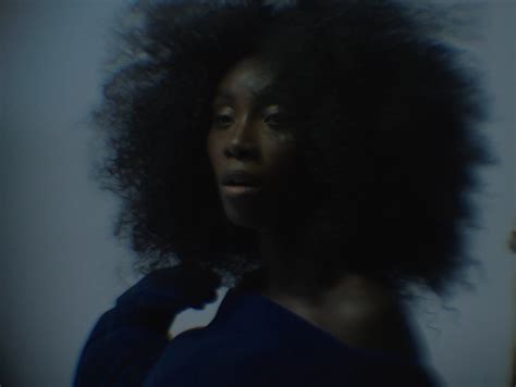 Amo — Anna Brooks