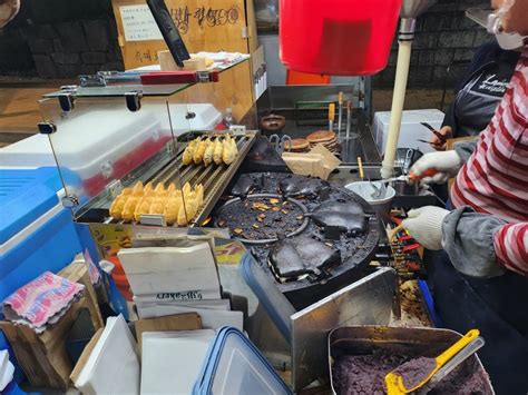 팥값 급등에 ‘1마리 1천원 붕어빵 등장…노점상 감소에 간식지도 사라져 매일경제