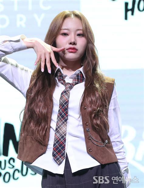 [e포토] 빌리 션 매력 덩어리 평범함은 거부한다