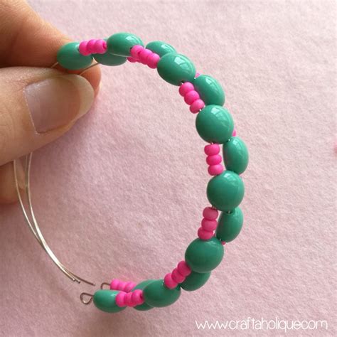 Candy Bead And Memory Wire Cuff Bracelet Tutorial Craftaholique
