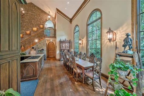 See Inside An 8 1m Belle Meade Home Designed By A Harry Potter Fan