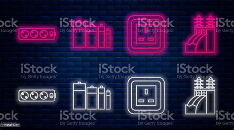 설정 라인 배터리 전기 콘센트 전기 확장 코드 및 원자력 발전소 벽돌 벽에 빛나는 네온 아이콘입니다 벡터 0명에 대한 스톡 벡터