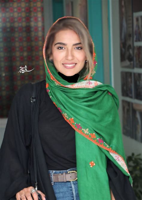 تیپ لاکچری و خاص پوشی مونا کرمی حتی تو ملا عام