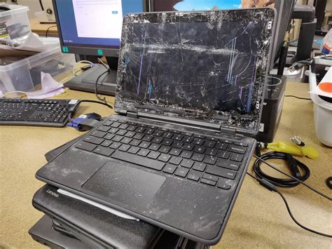 School Chromebook Found In The Road Still Works Through Hdmi R