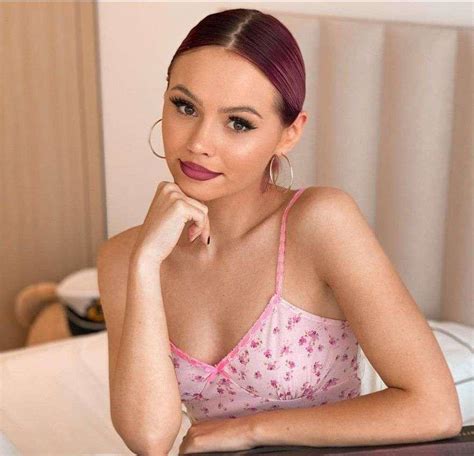 My Step Sister Talia Mar Finds Me Jerking Off To Her On Mic With A Buddy Online All She Does Is