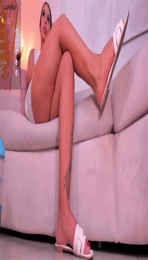 Katie White Sandle Dangle Eporner