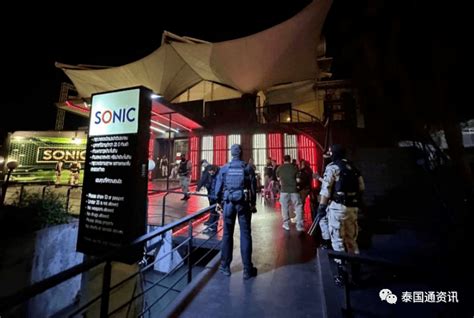 泰警突击检查曼谷某酒吧，122名顾客聚众吸毒被捕电话热线中国