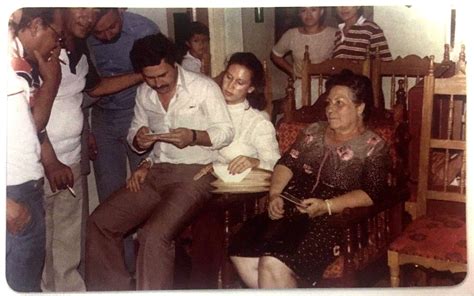 Fotos De Pablo Escobar Gaviria Y Su Familia