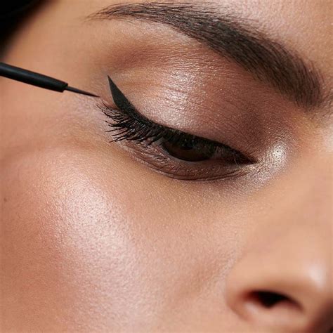 Dr Hauschka • Liquid Eyeliner 01 Black 4 Ml • Haar Shopch