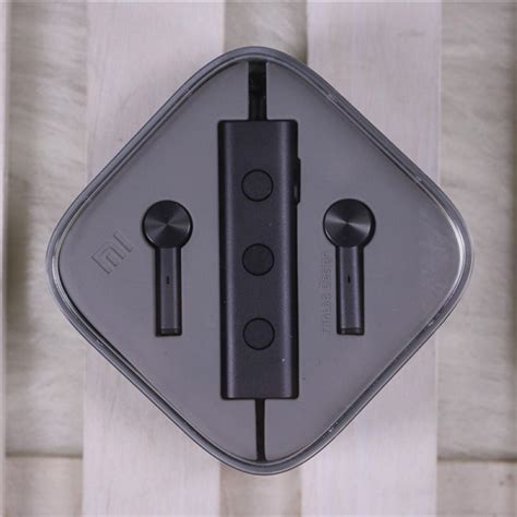 Xiaomi Mi Mm Noise Cancelling Earphones Gearvita