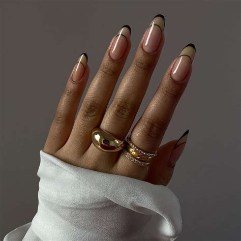 32 Art Deco Nail Ideas That Give Roaring 20s Energy