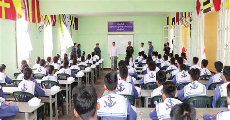 မော်လမြိုင်မြို့ရှိ ရေကြောင်းလူငယ်စခန်းမှ သင