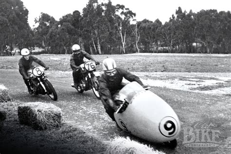 Roger Barker A Short Life Old Bike Australasia