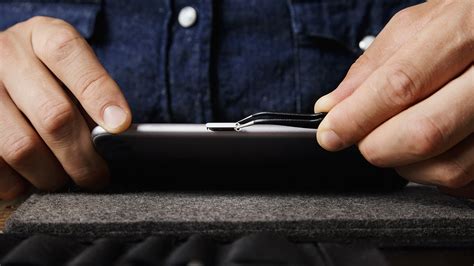 Effects Of Removing And Reinserting Your SIM Card Robots Net