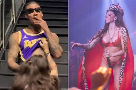 Singer Who Had Oral Sex On Stage Sees Dancer Injure Fan With His Raunchy Moves Daily Star