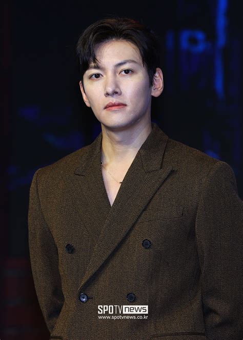 젊은 느낌 느와르 지창욱x위하준 추석 달굴 최악의 악 종합