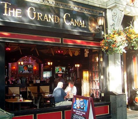 The Grand Canal Restaurant In Boston Has Some Of The Yummiest Meatloaf
