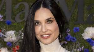 Sixty Going On Thirty How Demi Moore Eats Strict Raw Vegan Diet
