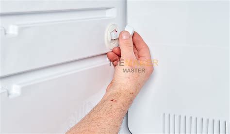 How To Use An Ice Maker Steps To Follow