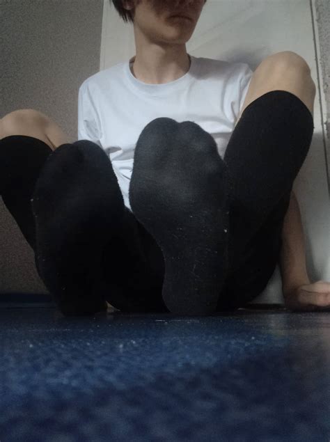 Femboys Feet In Knee High Socks 21 By Koritzaboi On Deviantart